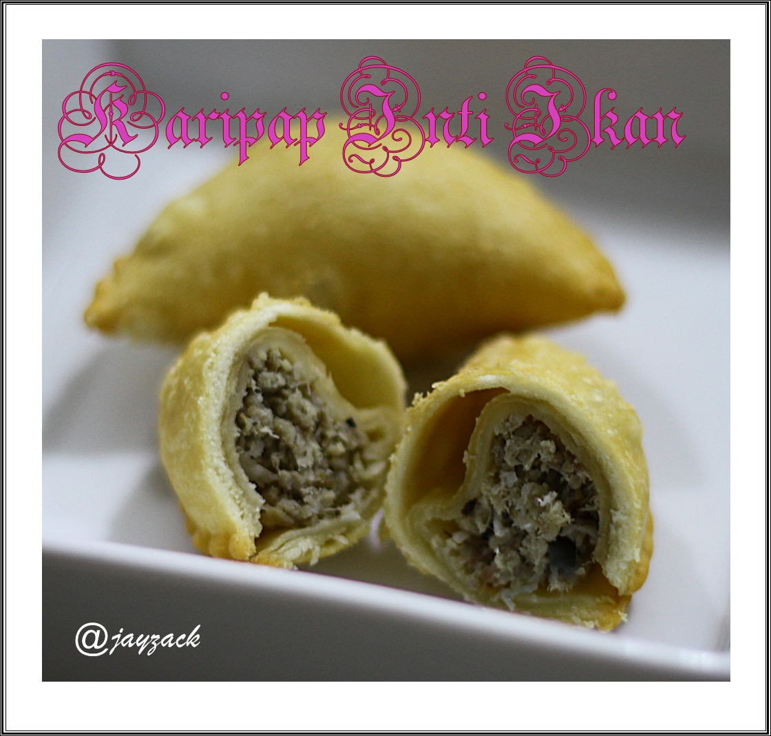 ME, MYSELF AND I: Karipap..karipap....karipap....