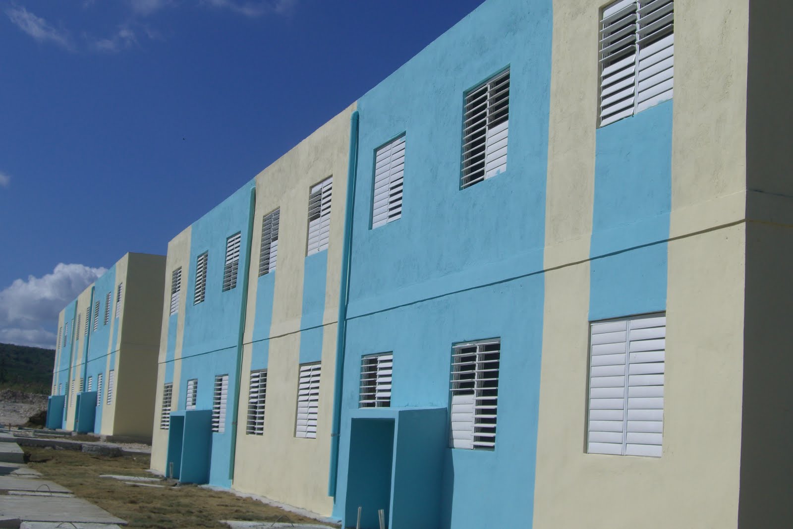 .: LISTOS PARA ENTREGA! Los 80 apartamentos construidos por Instituto ...