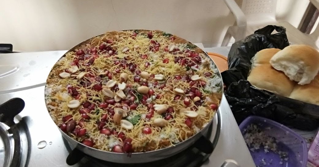 Memonikitchenwithshanu: Cutchi Dabeli Recipe