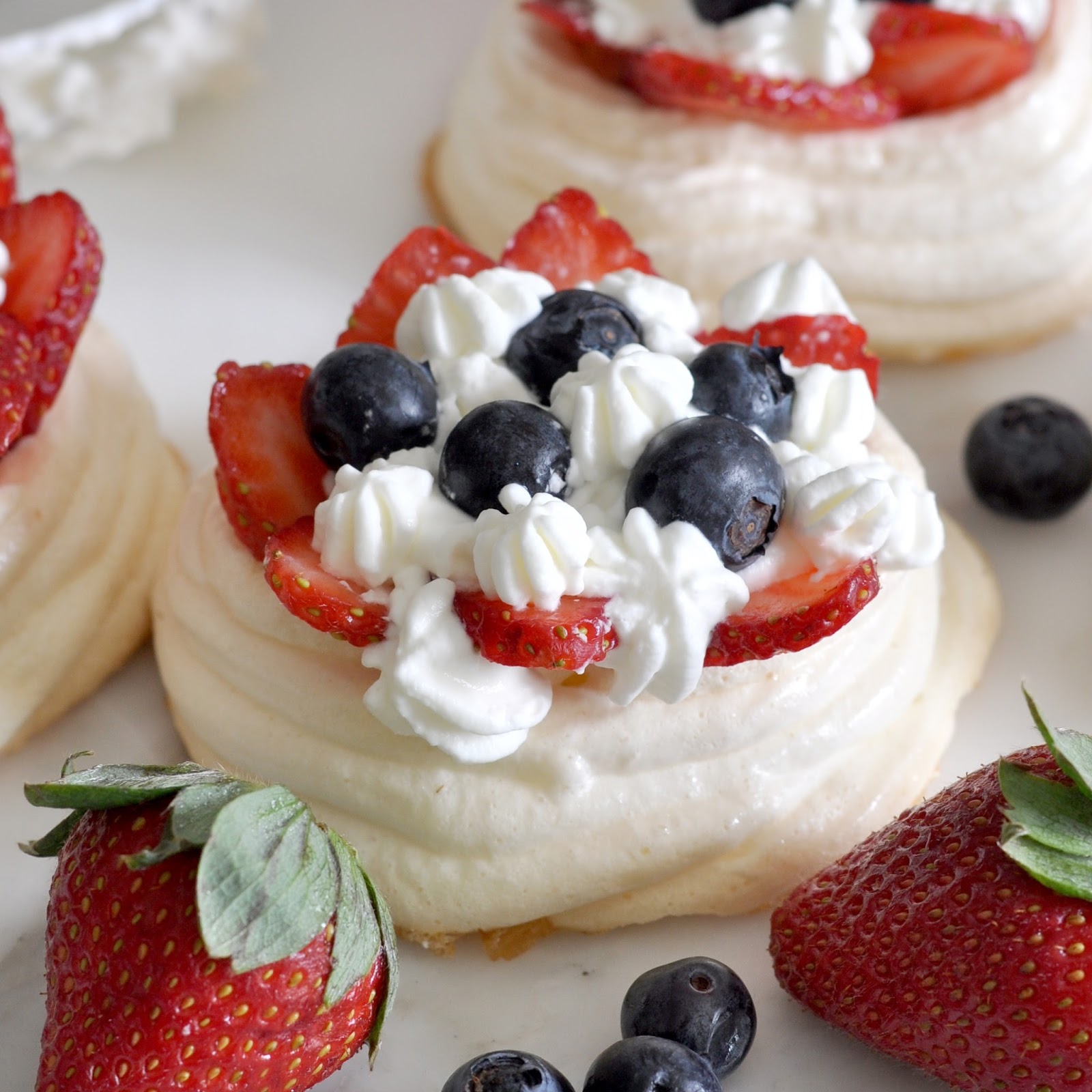 Cooking with Manuela: Berry and Cream over Meringue Cups