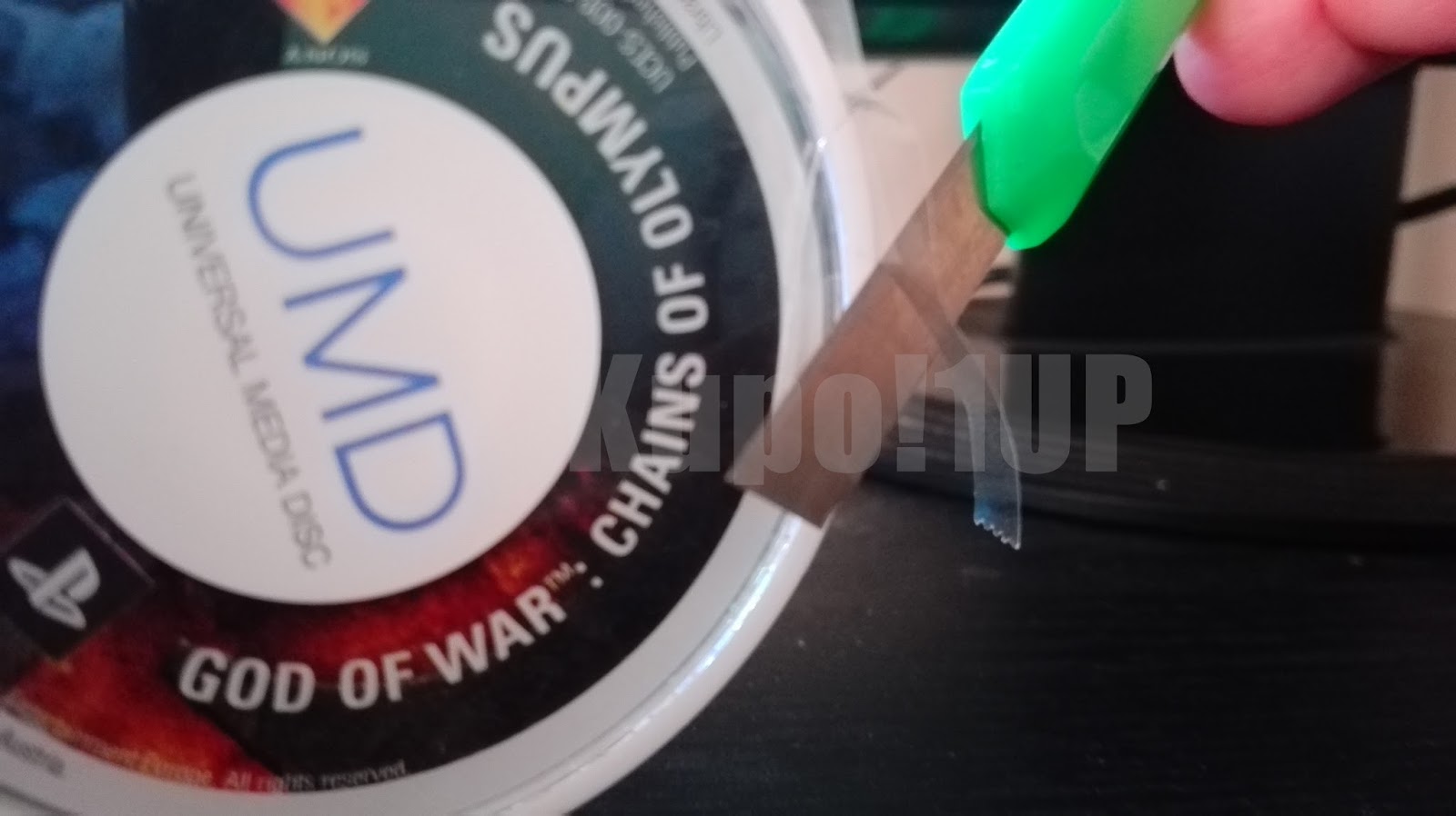 Kupo!1UP: How To Repair Broken PSP UMDs