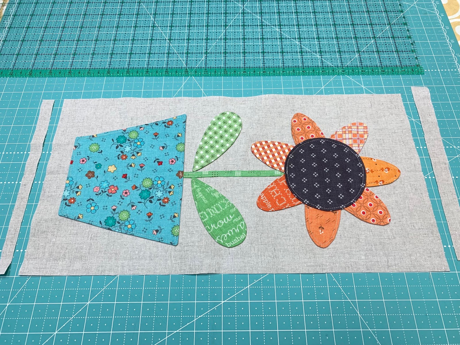 Bee In My Bonnet: Fall Flower Pots Quilt Tutorial!!