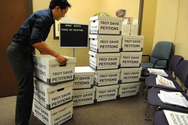Photo of the Day: Troy Davis petitions delivered