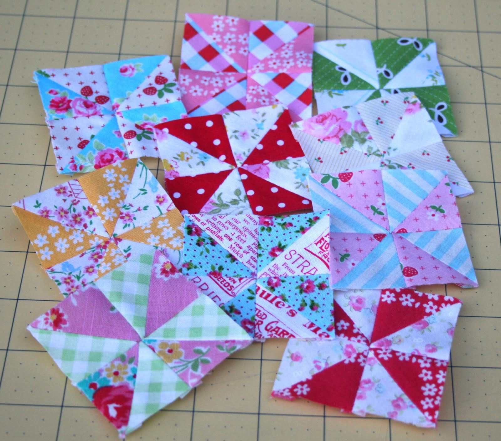 Lovely Little Handmades Mini Pinwheels and Tutorial lovely-little-handmades-mini-pinwheels-and-tutorial
