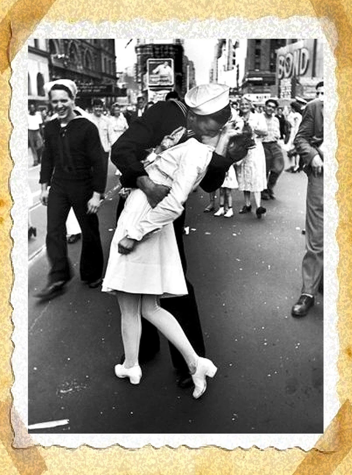 El Pirata Fanzine: 141.- Besos Famosos & Famous Kisses