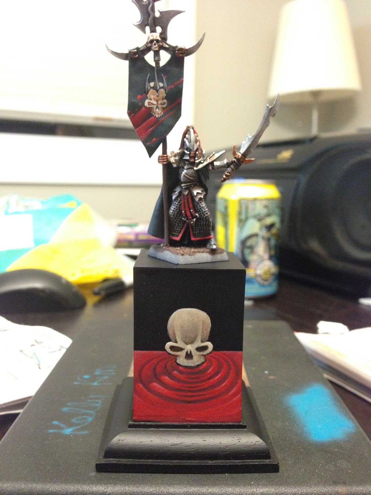 Sable and Spray: Dark Elf Standard Bearer of Khaine for Warhammer ...