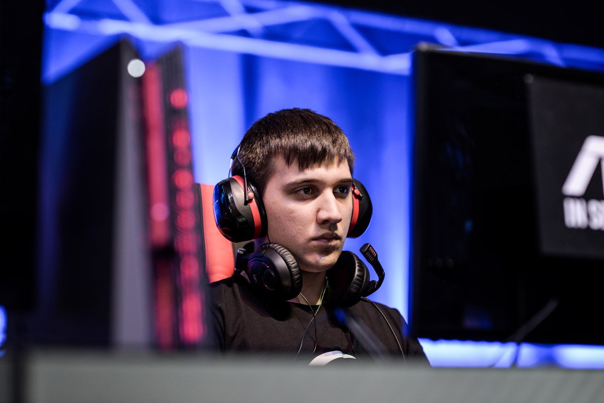 Rekomendasi TOP Streamer Dota 2 | Ilmu Konik Saputra | Gratis Download ...