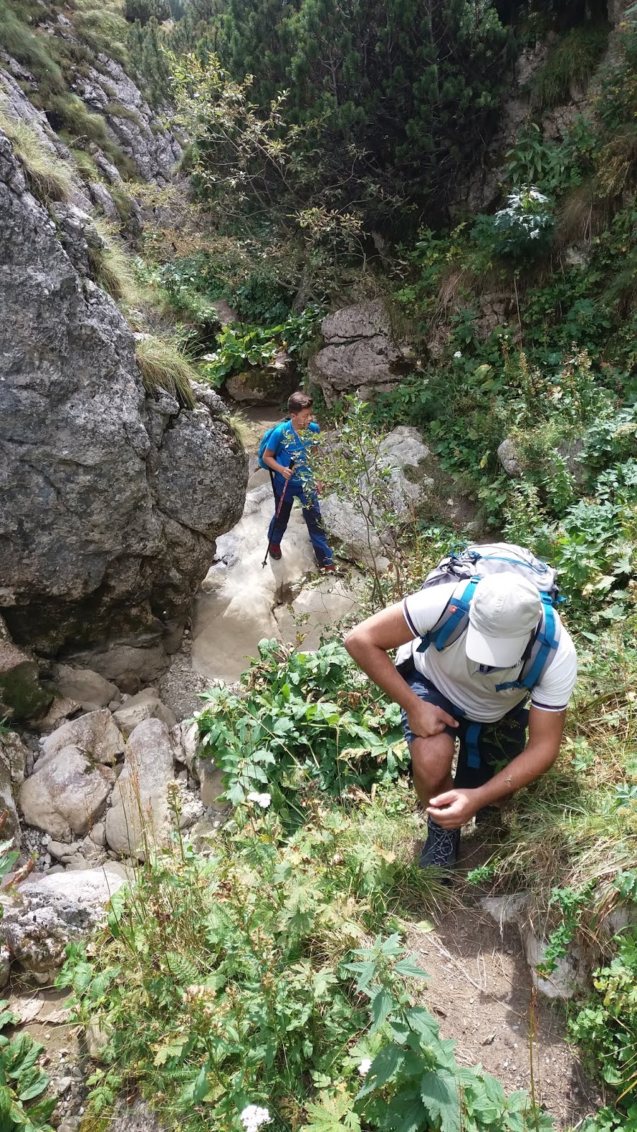 Hoinarind prin Romania: Canionul Horoabelor - Coltii Tapului 2155 m ...