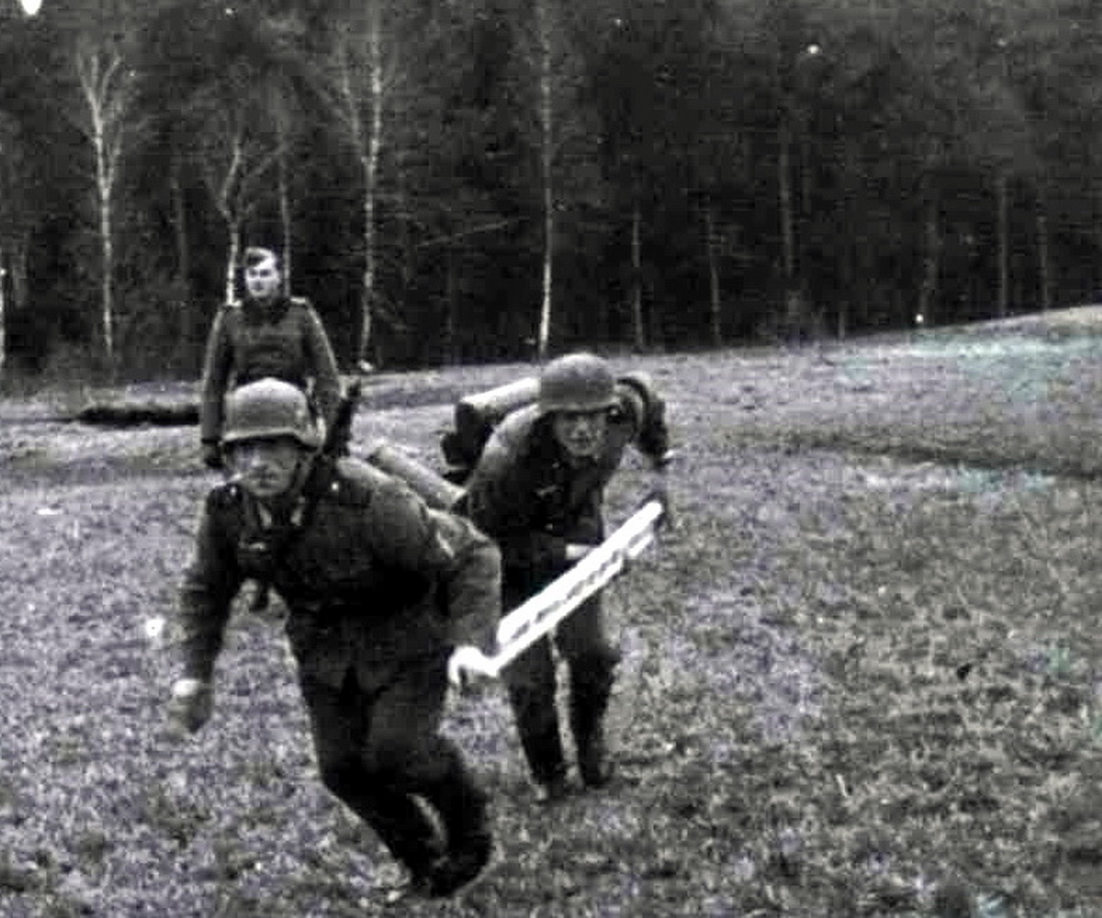 Men of Wehrmacht: Pioneers Carrying an Extended Charge