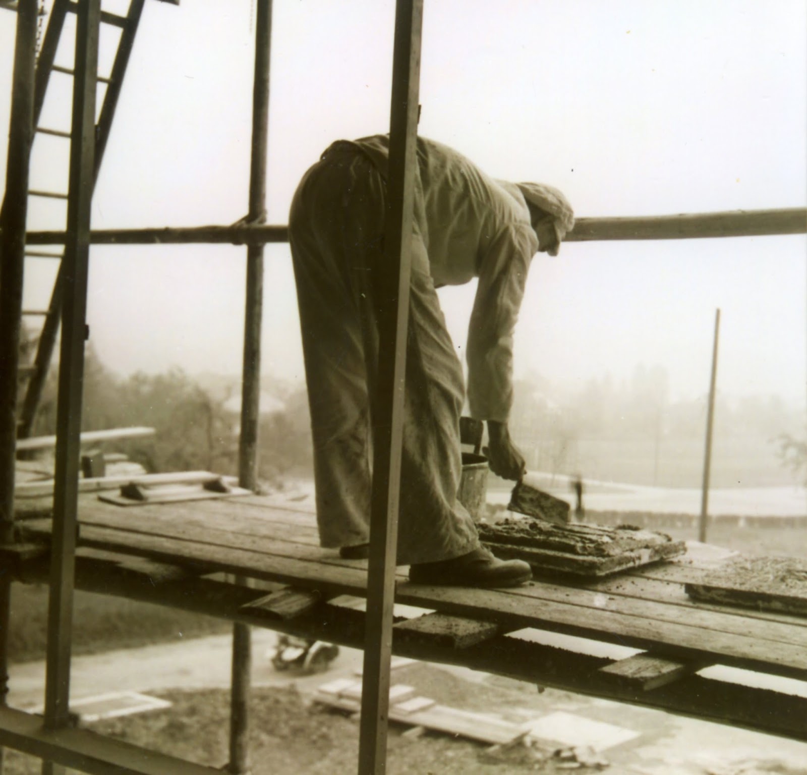 BILDERTANZ: Die Eninger Frieshaber: Vor 60 Jahren schuf Gipsermeister ...