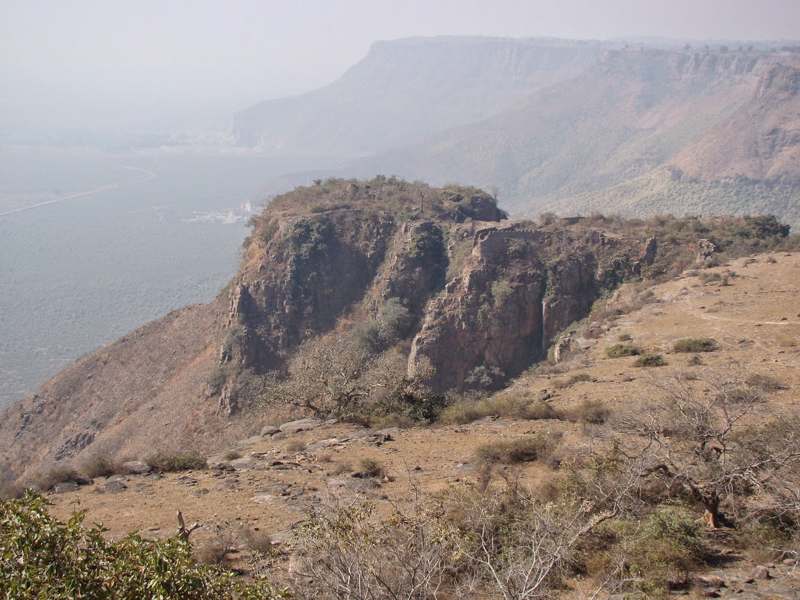 Wonderful Indian Architecture भारतीय वास्तुकला : Kaimur hills ...