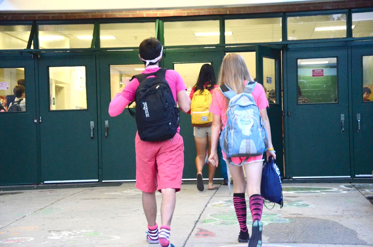 A Day at a Time: Pink Out