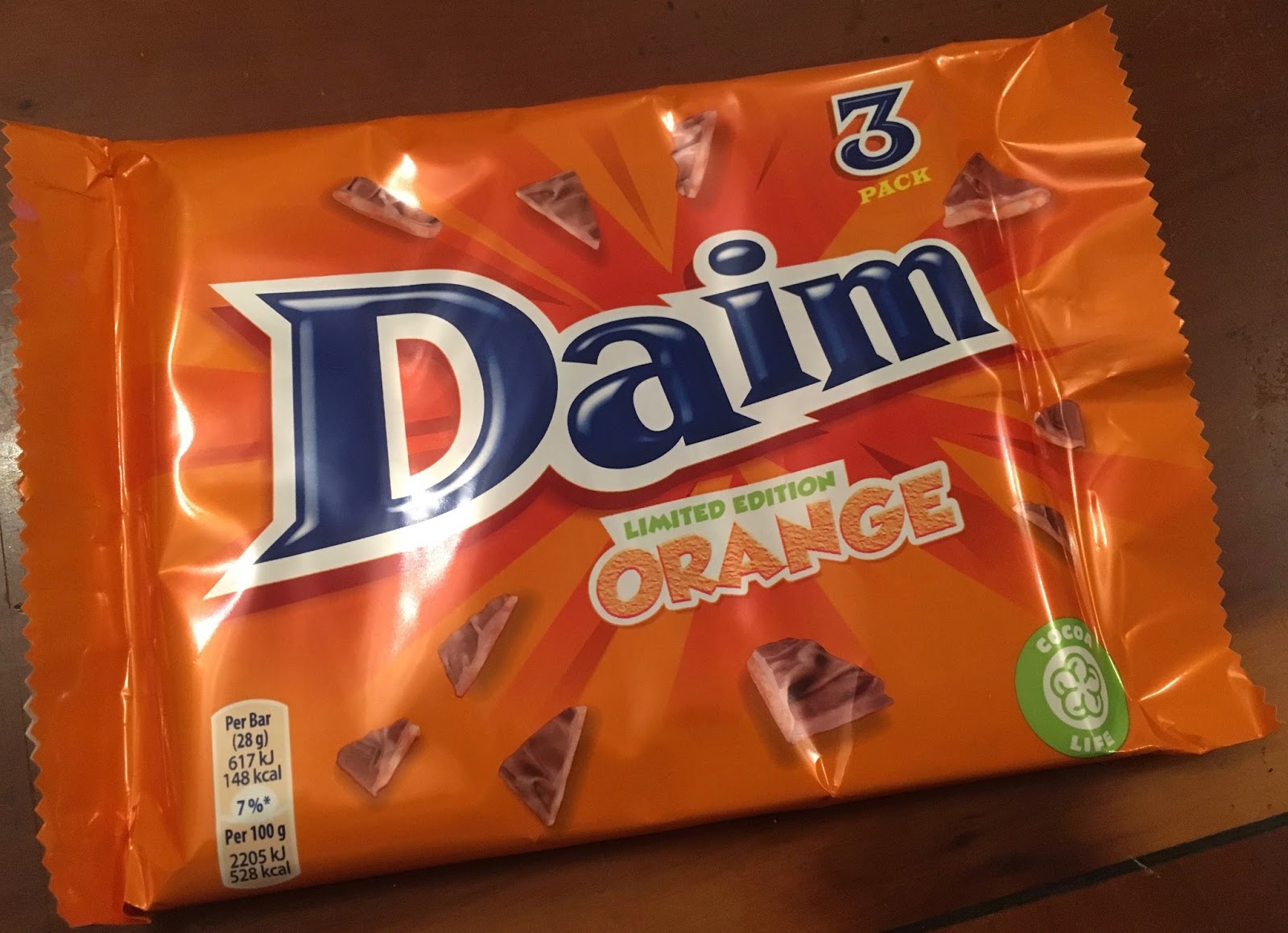 FOODSTUFF FINDS: Limited Edition Orange Daim Bar (PoundLand) By @Cinabar