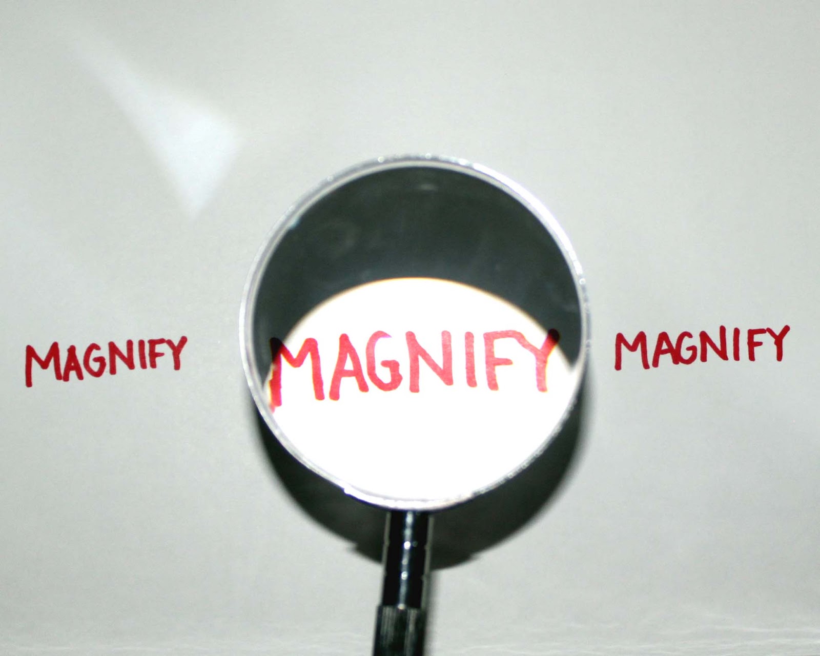 Elaine Vickers: Magnifying Glass Magic