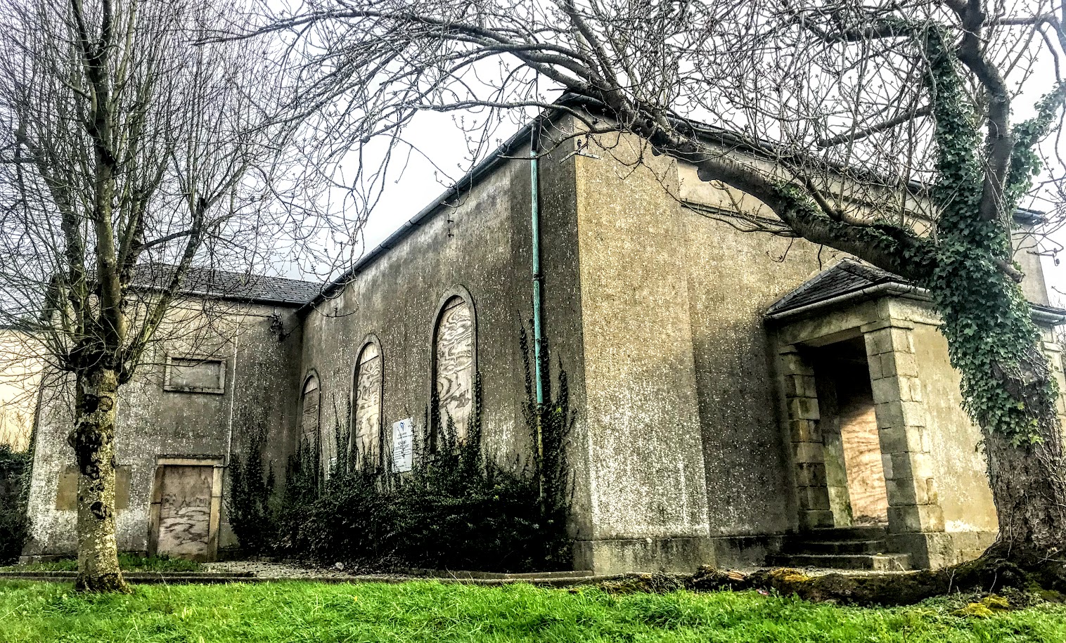 Patrick Comerford: Two former churches in New Ross and a closed ...