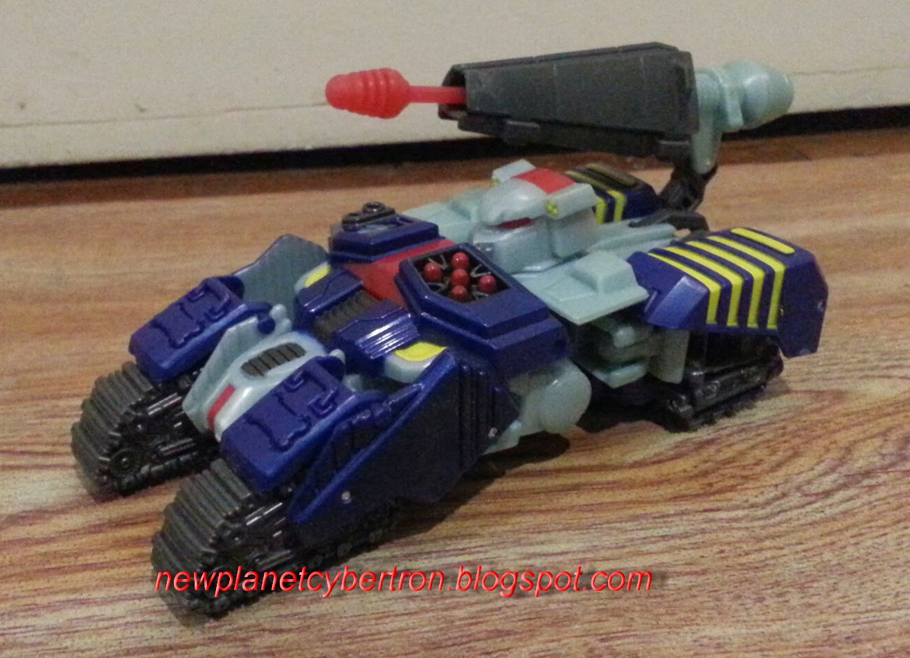 New Planet Cybertron: Transformers Review: Beast Machines Tankor (IDW ...