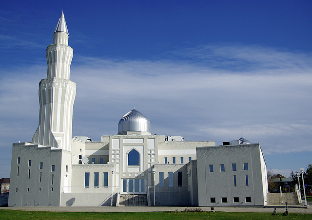 Ahmadiyya Mosques: Baitul Islam - Toronto Ontario Canada
