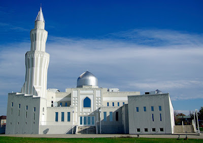 Ahmadiyya Mosques: Baitul Islam - Toronto Ontario Canada