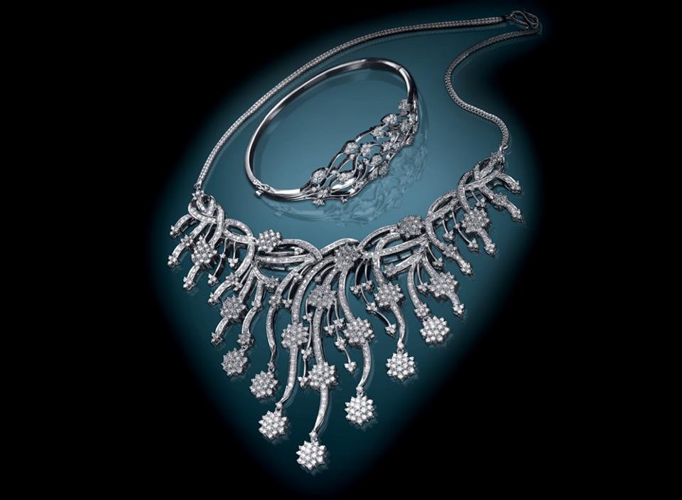 WOMEN'S WORLD: DIAMOND NECKLACE DESIGN FROM BHIMA JEWELLERS - BANGALORE