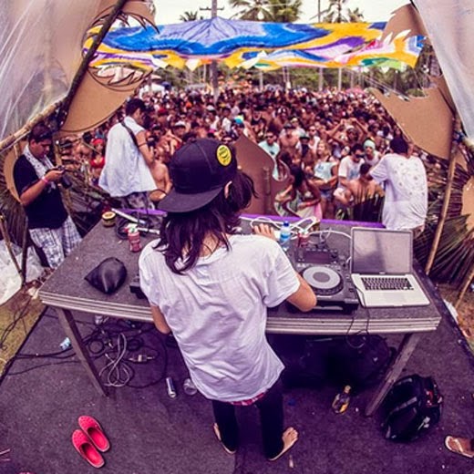 TazAqui Oficial: DJ MEXICANO MANDRAGORA COMANDO NOITE DE RAVE NO RECIFE