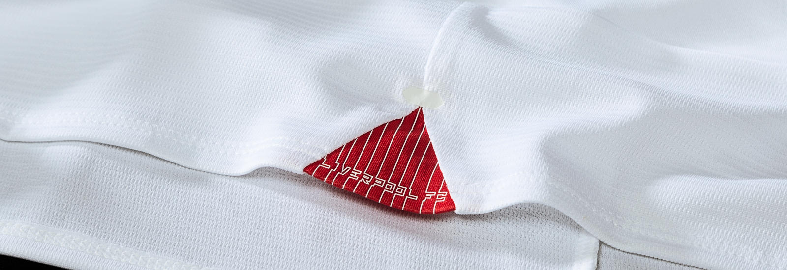 Liverpool 15-16 Away Kit Released - Footy Headlines