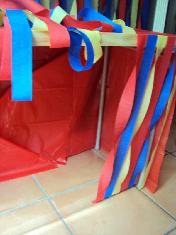 Elle Belle Creative: Crepe Paper Dessert Table