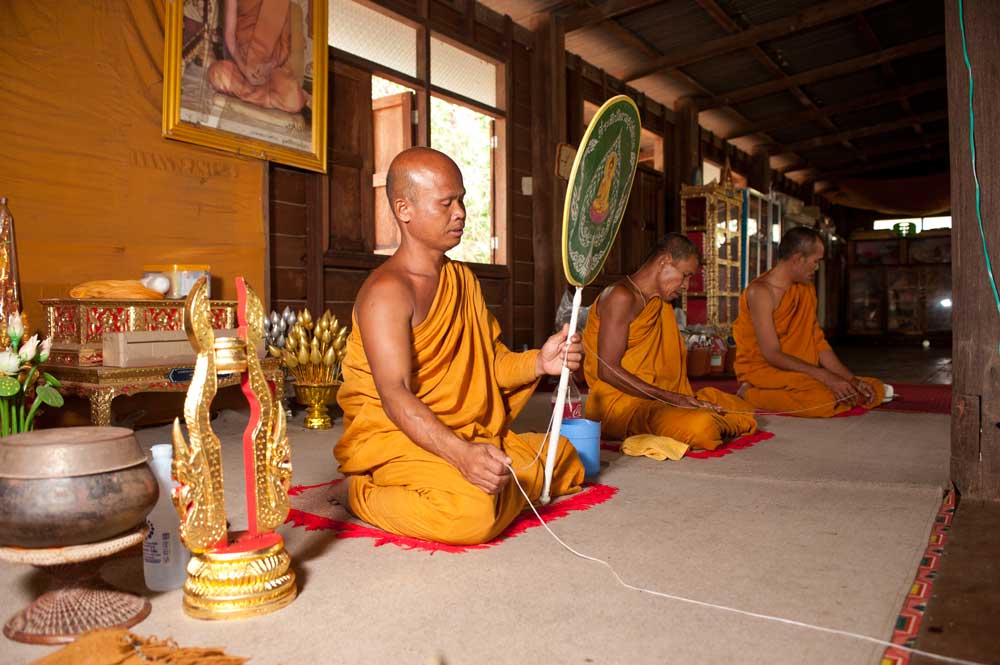 Allen's World: Songkran - Bone Washing