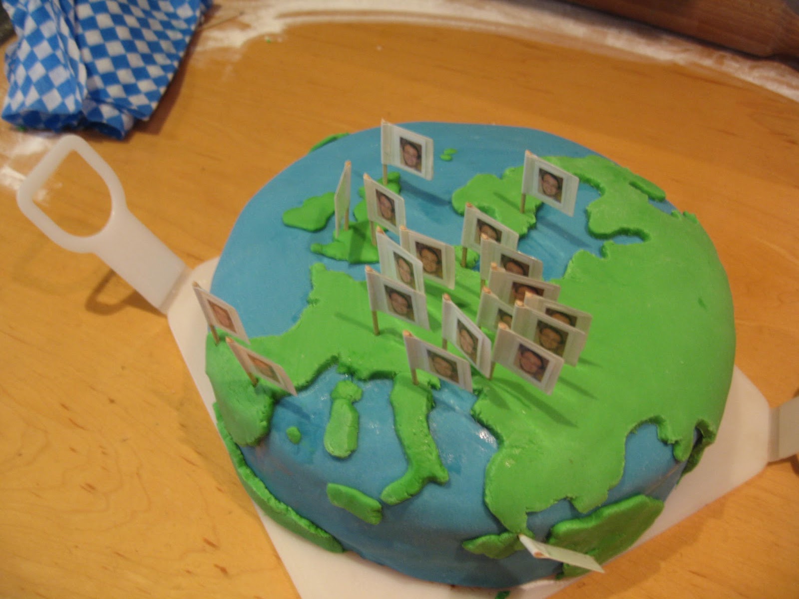 Comics and Cakery: Europe Cake