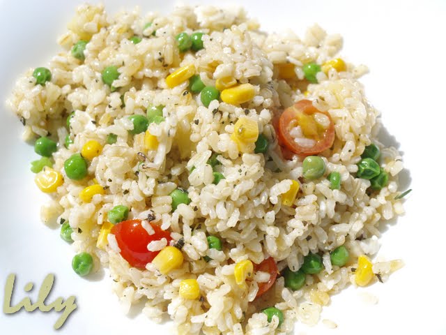 Deliciós Mos: ENSALADA de ARROZ INTEGRAL y TRIGO TIERNO