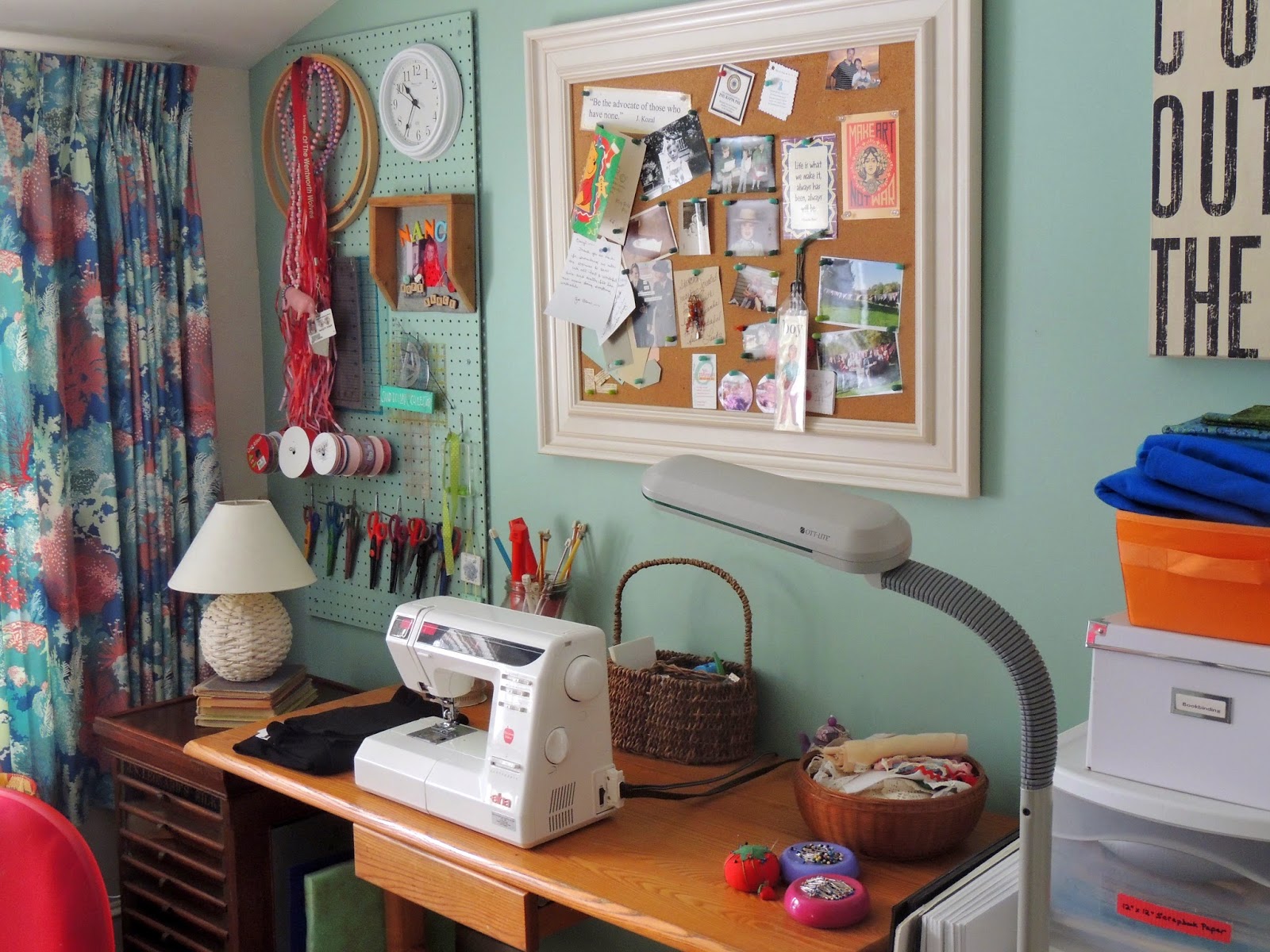 22 Applegate Lane: 10 Useful Things to Have in Your Craft Room