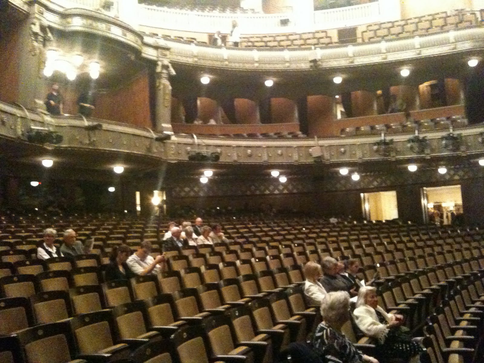 Didjman: Ballet in Stuttgart at the Staatstheater