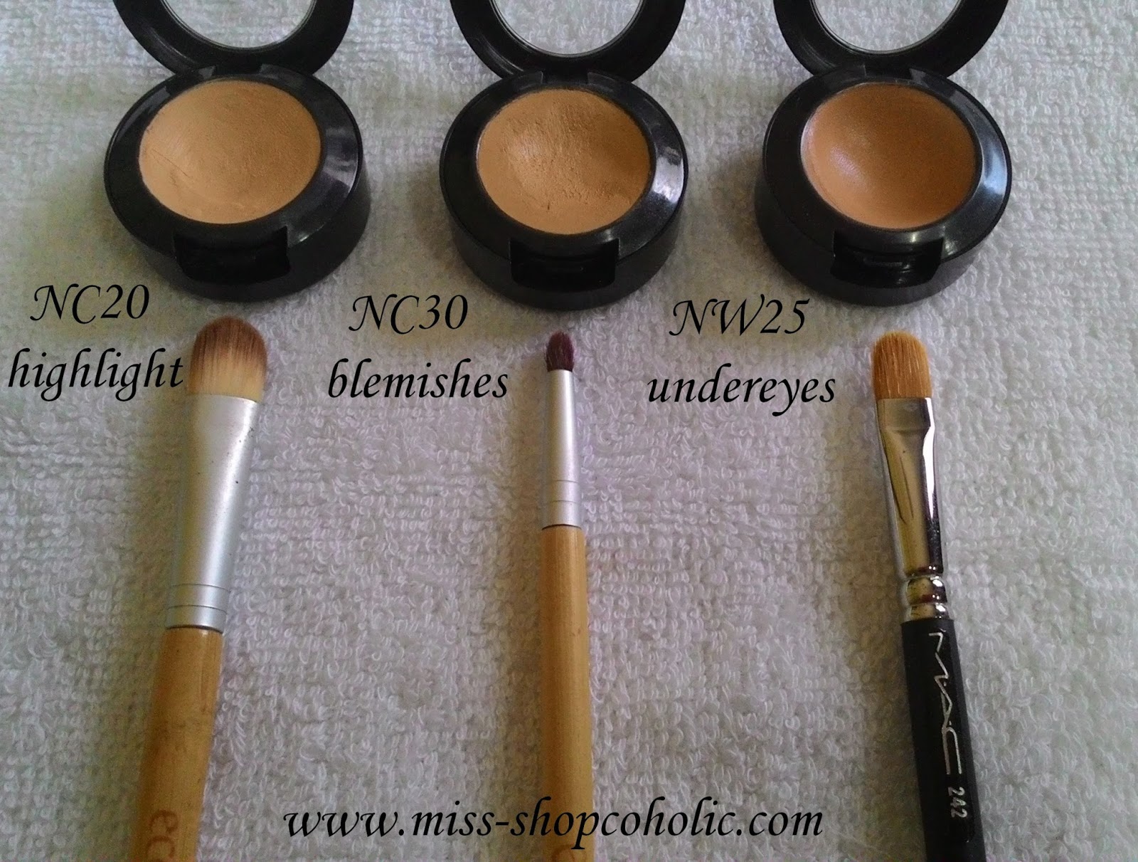 Miss Shopcoholic: Swatches: MAC Studio Finish Concealer + concealer tips