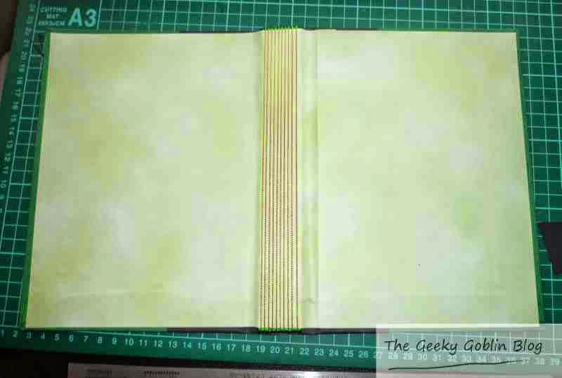 The Geeky Goblin: Magazine Folio holder