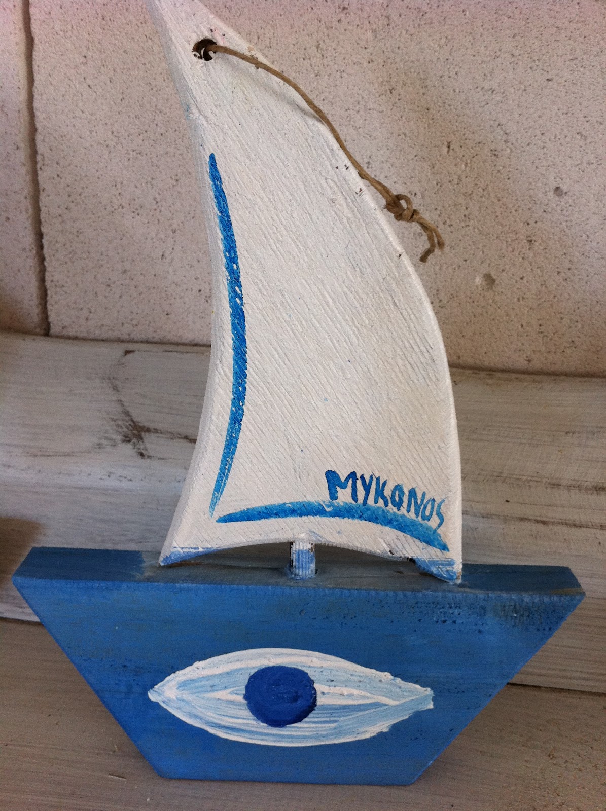 seaside mykonos furniture: Διαφορα καραβακια σκαλιστα ψαρια, βαρκουλες ...