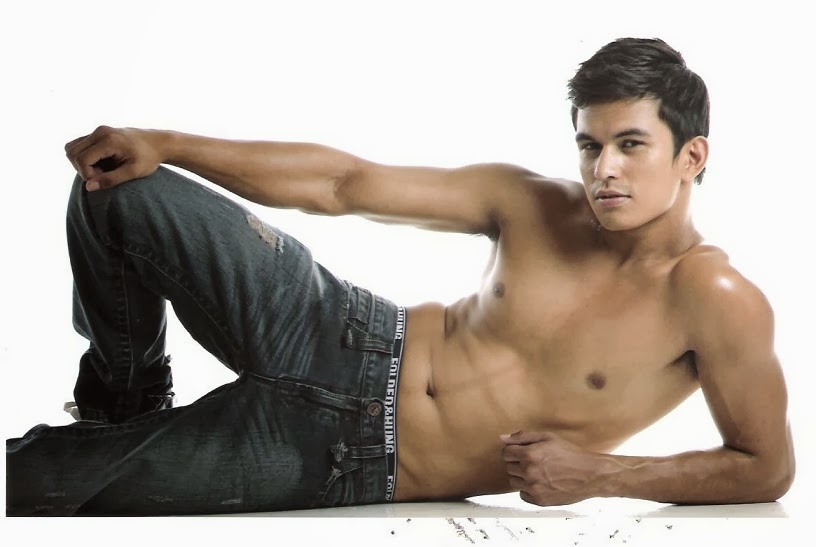 Male Model Street: Tom Rodriguez