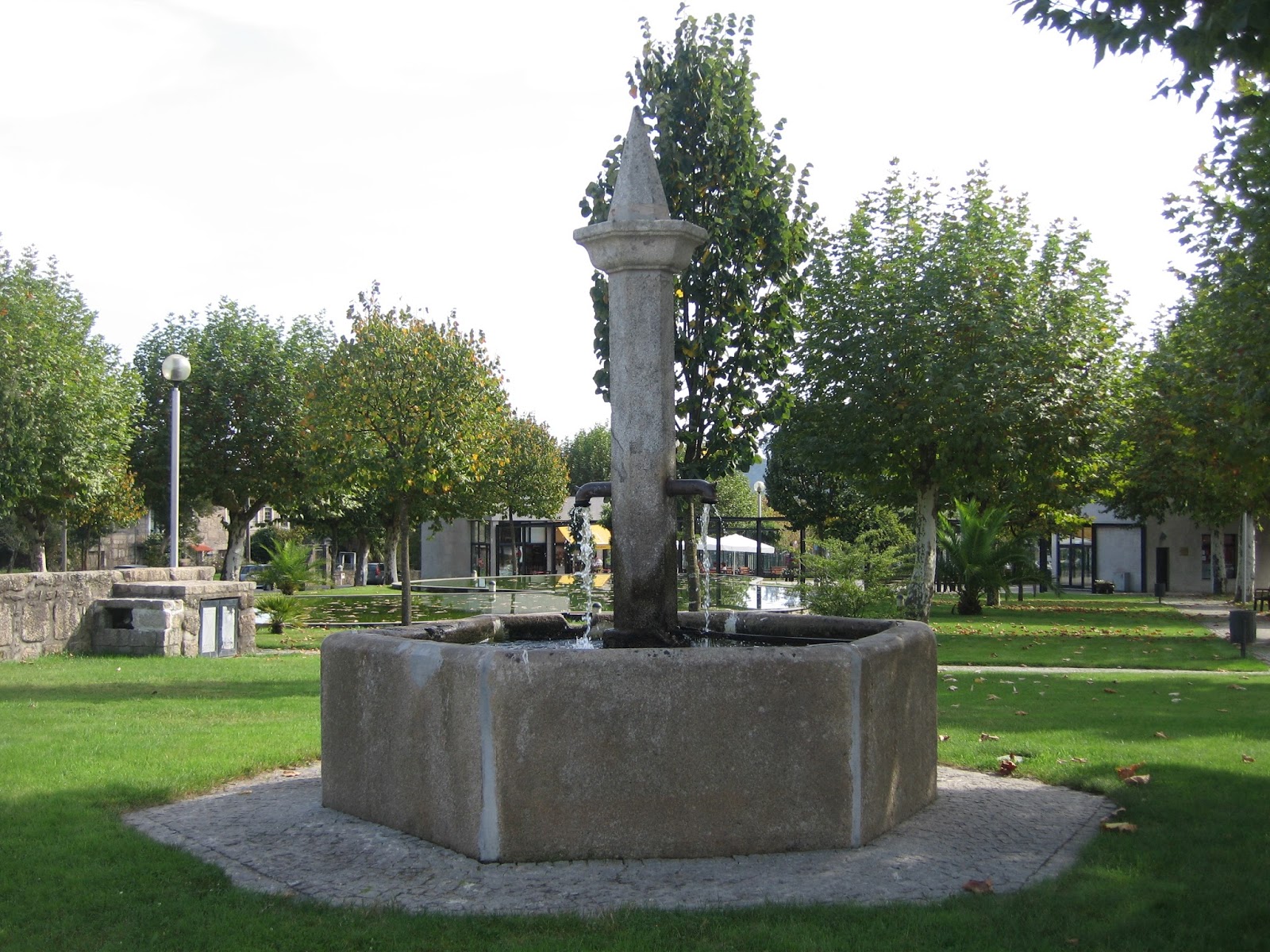 BESTEIRENSE: FONTANÁRIOS DE CAMPO DE BESTEIROS