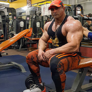 Bodybuilder Muscle Worship: Jafar Ghafarnezhad - Iran