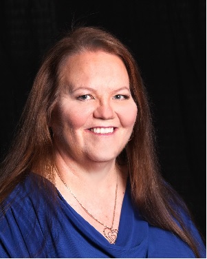 HBS Virtual Bookshelf: There's Romance In The Air