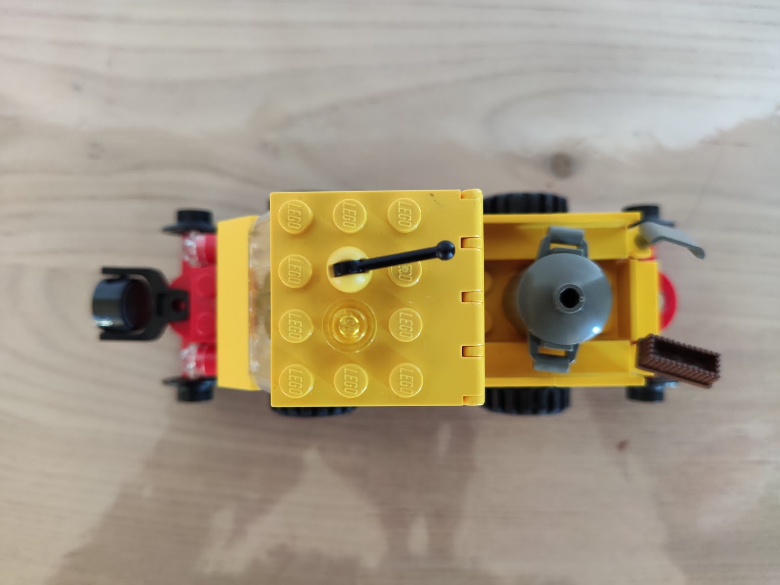 lobo's Klemmbausteinewelt: Lego System Schienen- und Straßenfahrzeug (4546)
