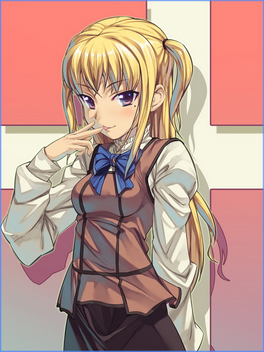 MARILYN123: MARIA HOLIC