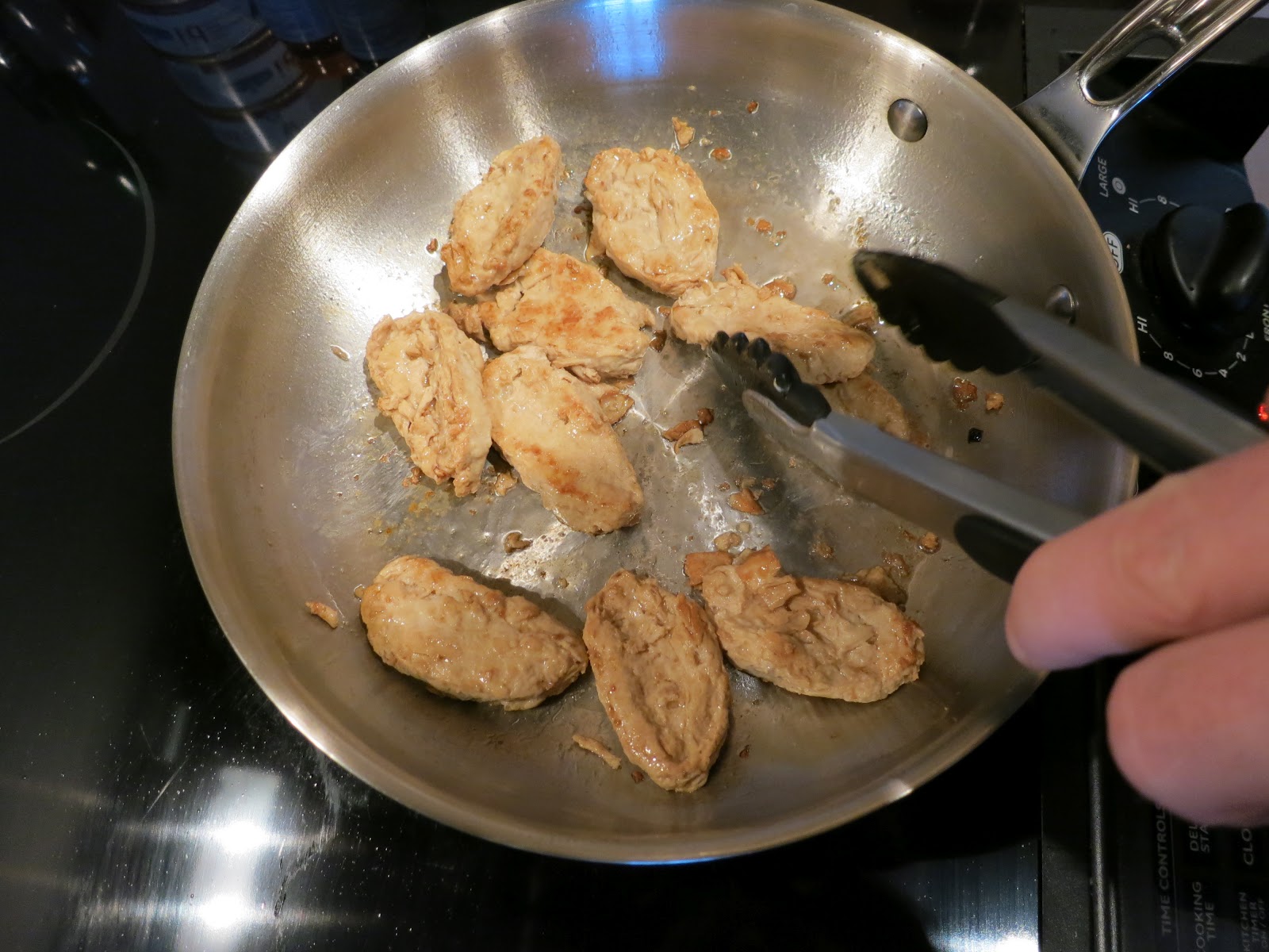 The Veracious Vegan: Gardein - Sweet and Tangy Barbecue Wings