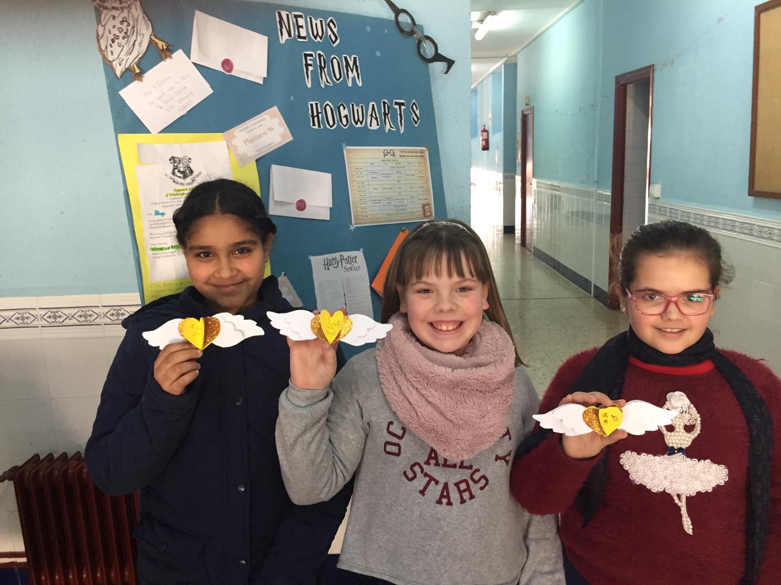 OUR ENGLISH CLASS: Art and crafts