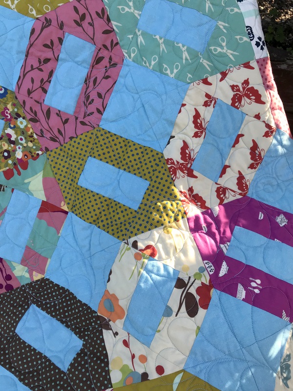One Wee Bird: Ritzy Cracker Quilt - From The Cupboard of Shame