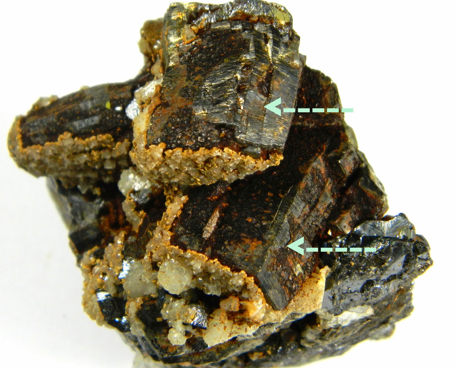 CSMS GEOLOGY POST: PYRRHOTITE: A "STRANGE" IRON SULFIDE