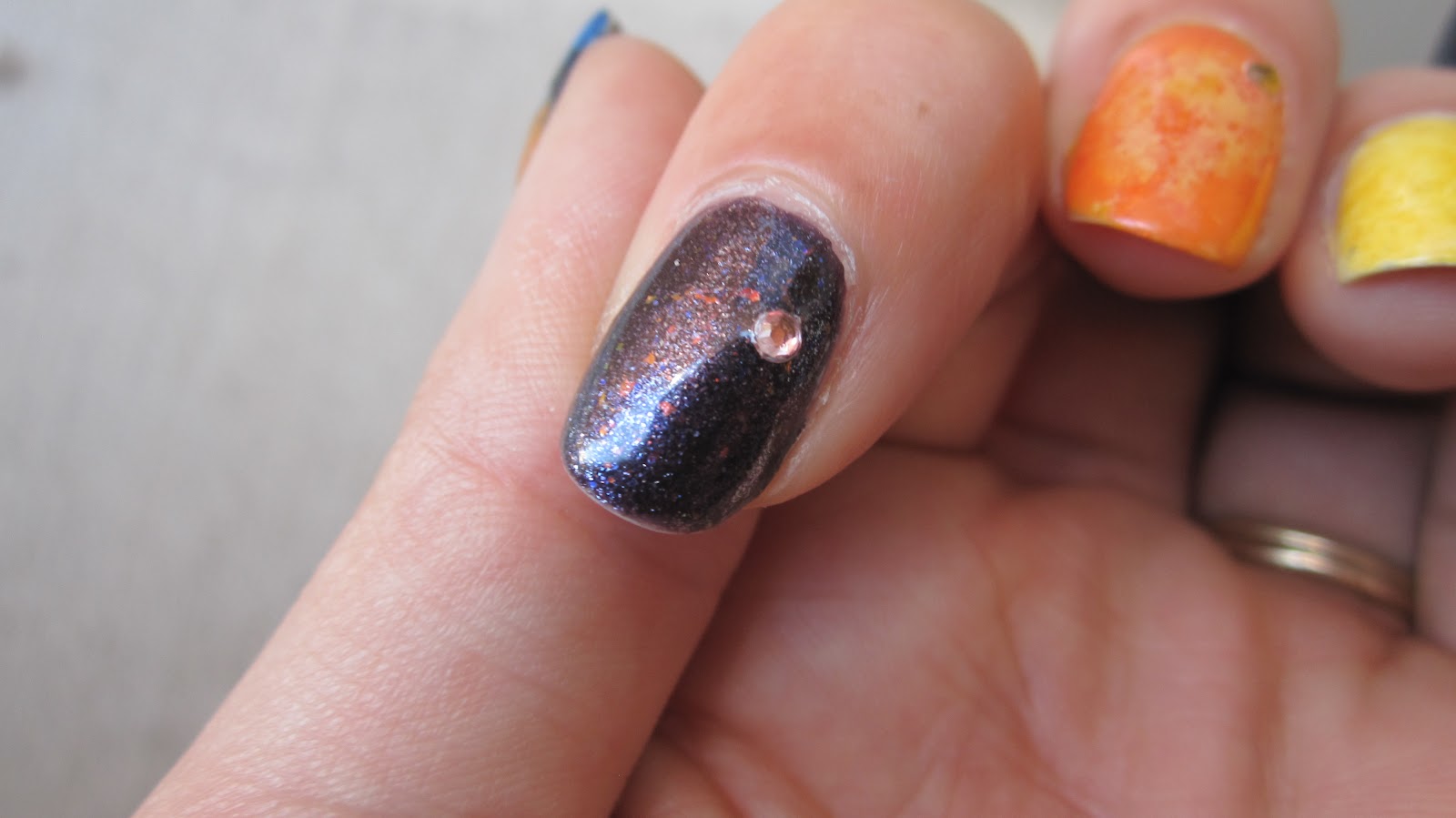 Glazed and Confused: Diablo III midnight release nails + hedgehog!