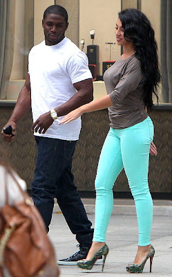 Kim K's ex Reggie Bush expecting baby with girlfriend
