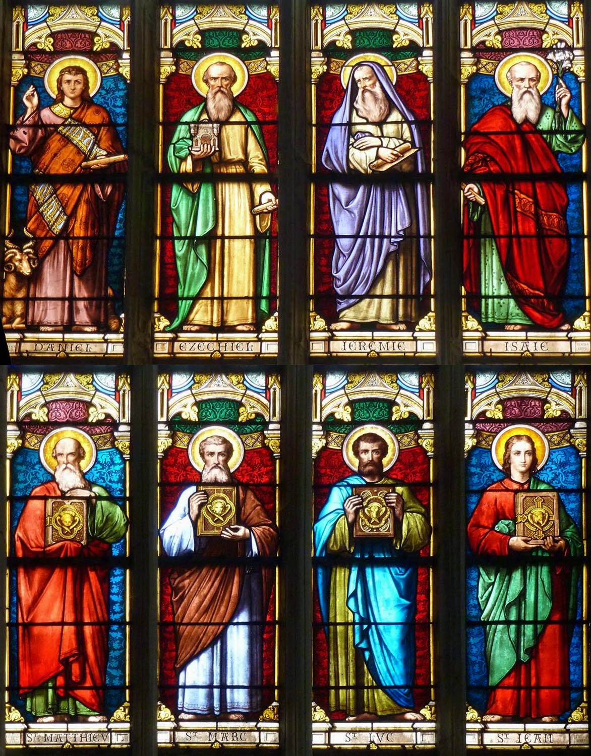 Living the life in Saint-Aignan: Prophets and saints in color