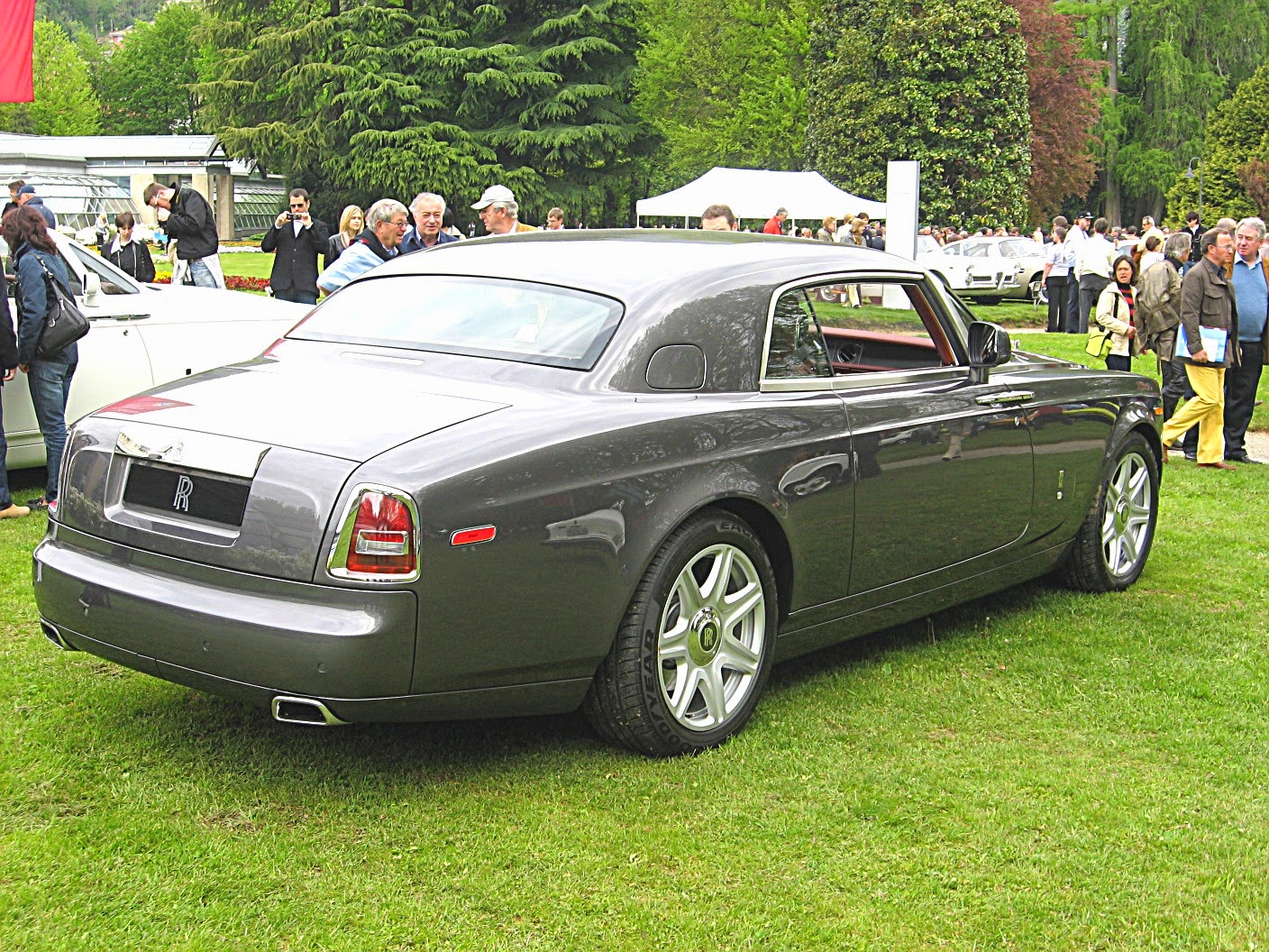 Rolls-Royce Phantom Coupe | The Car Club