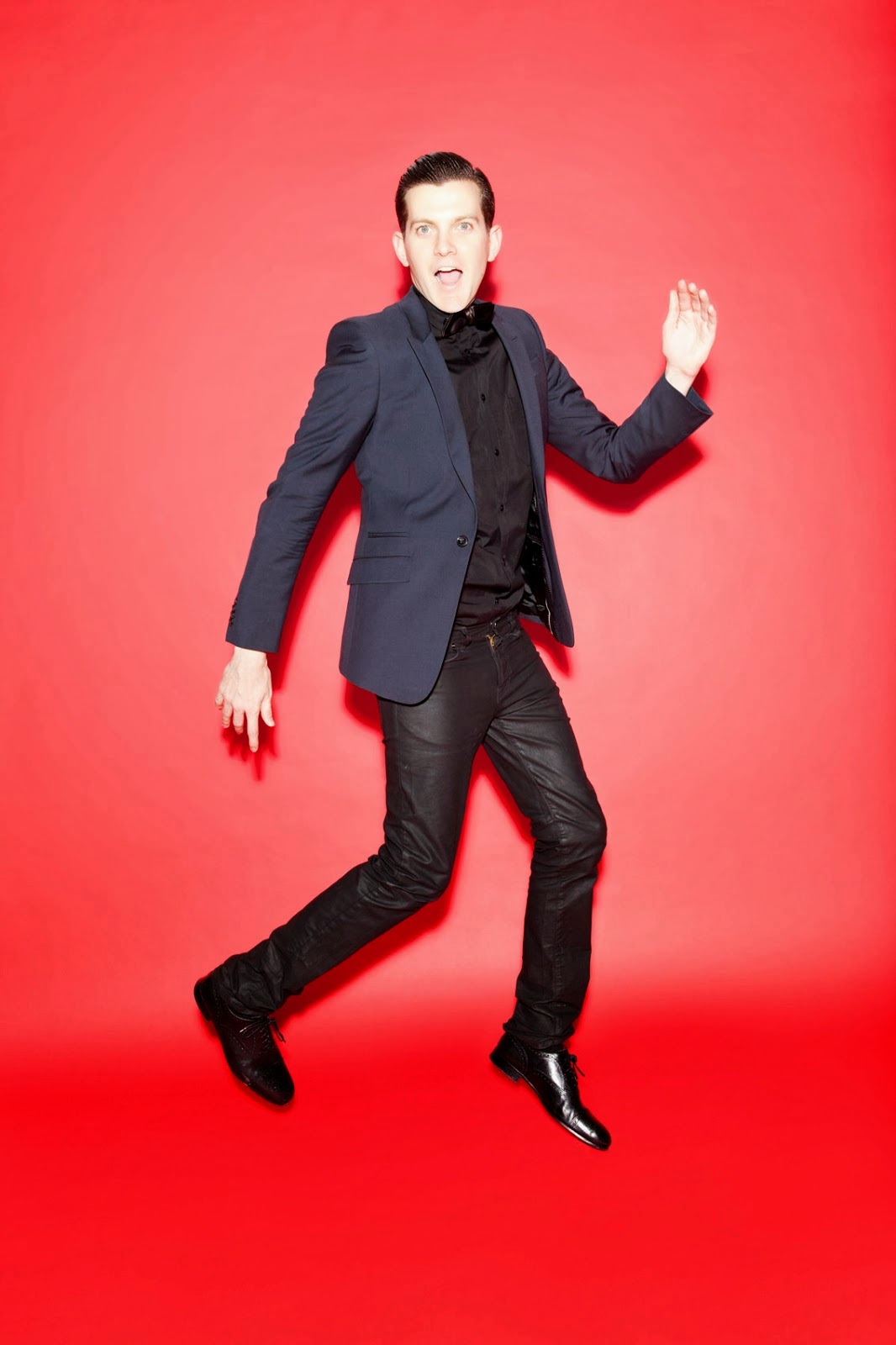 Dunia Hip-Hop: Profil Dillon Hart Francis (DJ Hanzel / DJ Rich As Fuck)