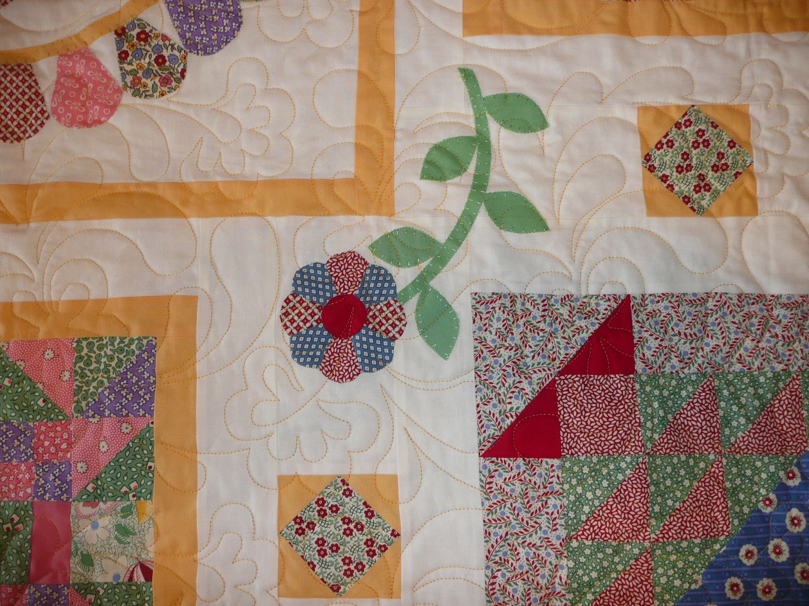 Acorn Ridge Quilting: Alyce's" Aunt Grace Circle of Friends" Quilt
